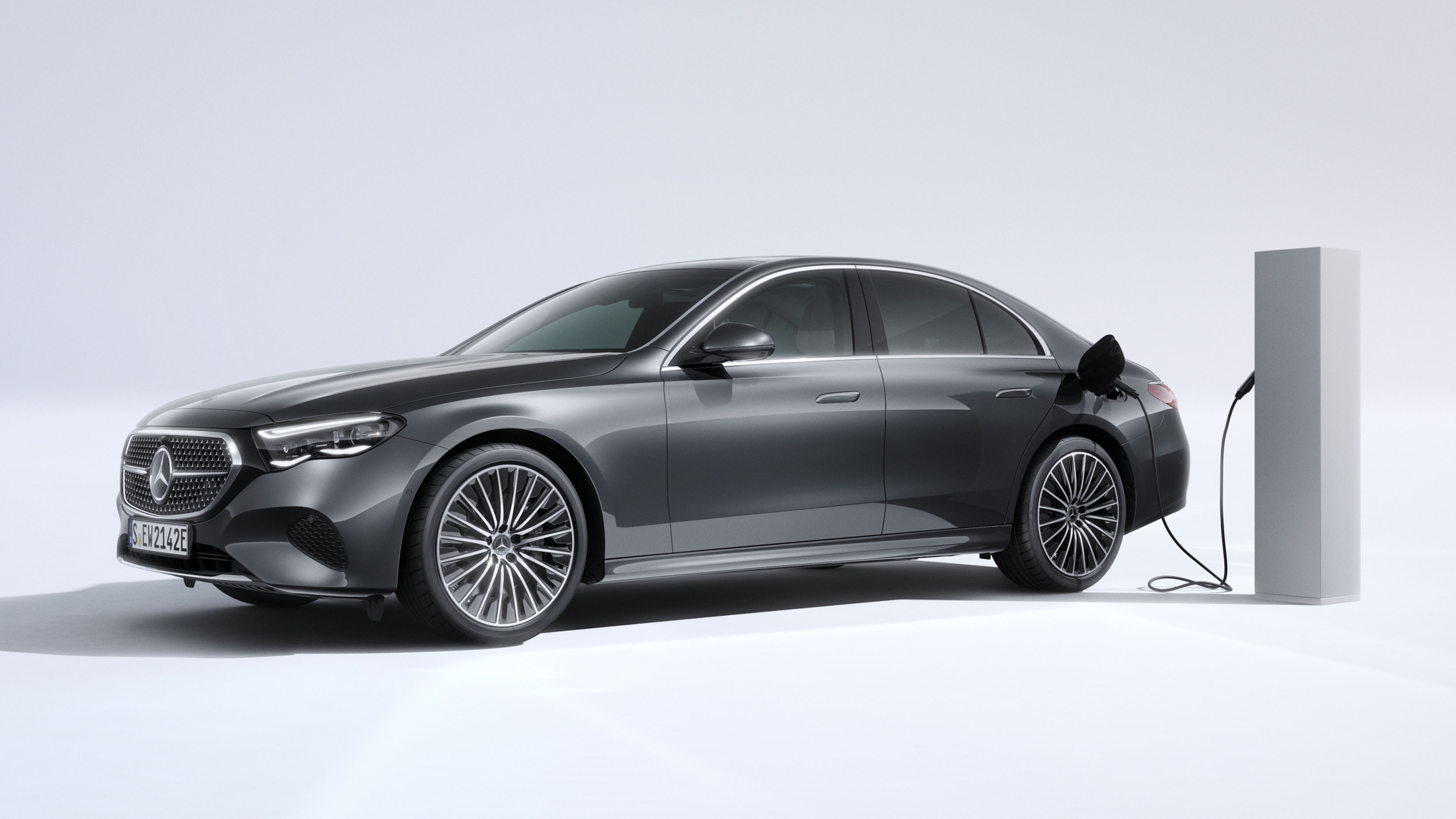 E Class Saloon Mercedes Benz