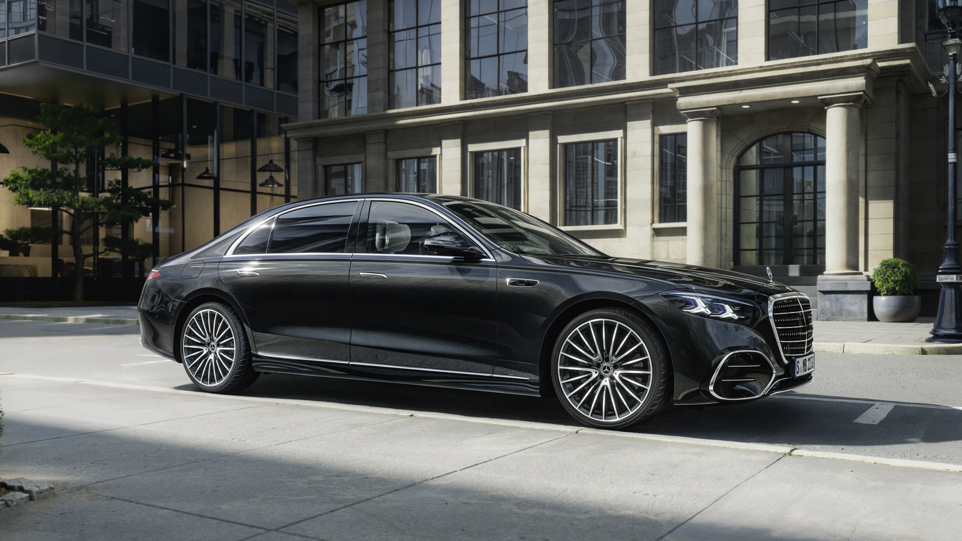All-new S-Class Saloon | Helms Bros.
