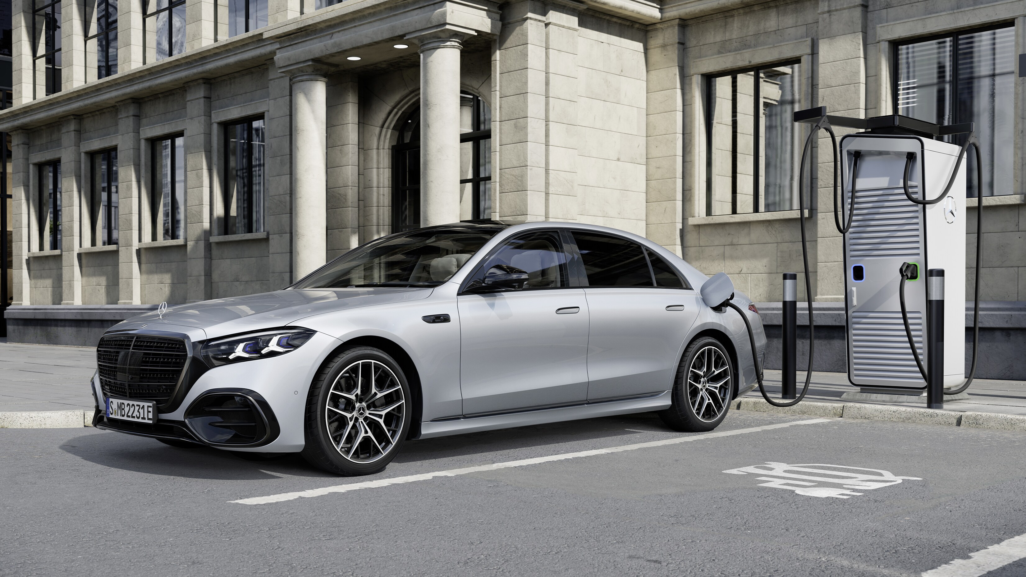 All-new S-Class Saloon | Helms Bros.