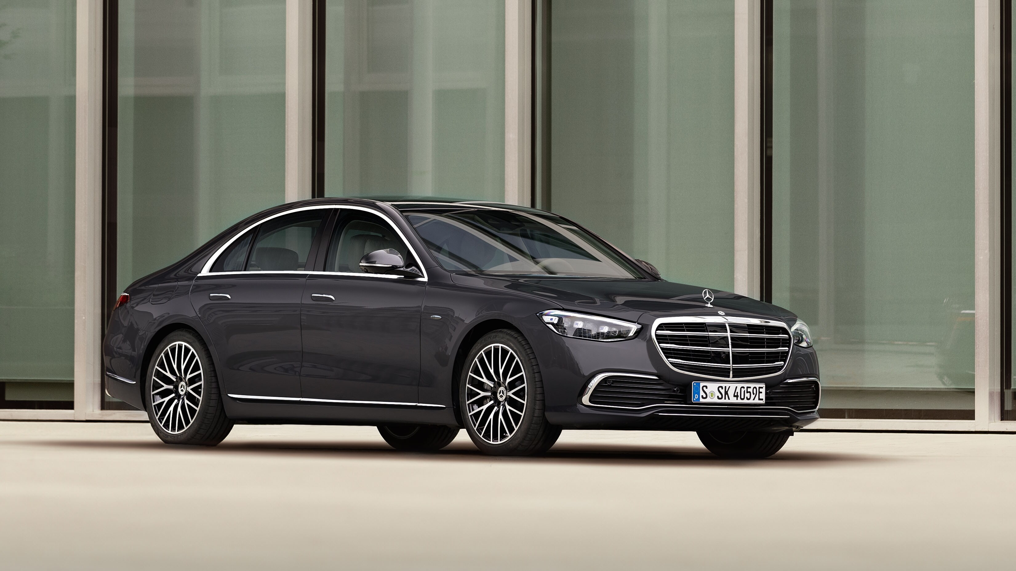 Mercedes Benz Sedan