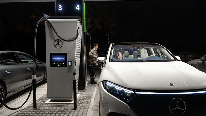 Charge card & stations network | MB.CHARGE | Mercedes-Benz